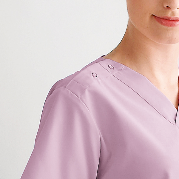 【KAZEN/株式会社アプロンワールド-133-93】男女兼用スクラブ（マゼンタ）【高機能ポプリン】 [医療白衣ユニフォーム.com]