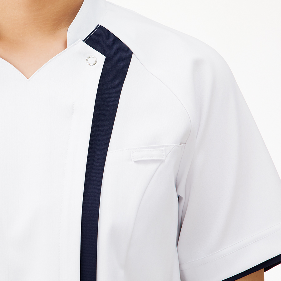 【KAZEN/カゼン-KZN701-18】メンズスクラブジャケット半袖（ホワイト×ネイビー）【コンフォートストレッチツイル】 [医療白衣ユニフォーム.com]