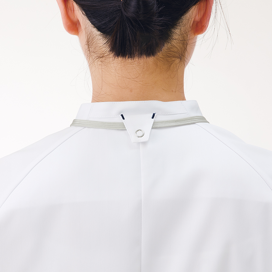 【KAZEN/カゼン-KZN702-48】レディーススクラブジャケット半袖（ネイビー×ターコイズ）【コンフォートストレッチツイル】 [医療白衣ユニフォーム.com]